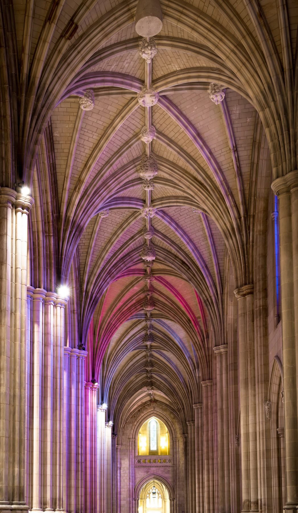 Visiting the National Cathedral in Washington DC (Photos)