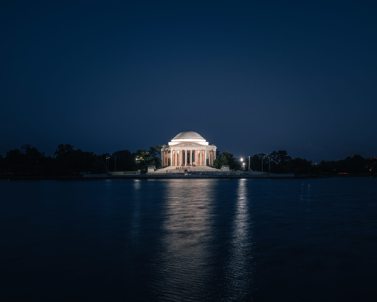Jefferson Memorial in Washington DC (Photo Guide)