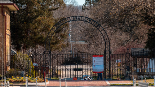Visiting Congressional Cemetery in Washington DC (Photos)