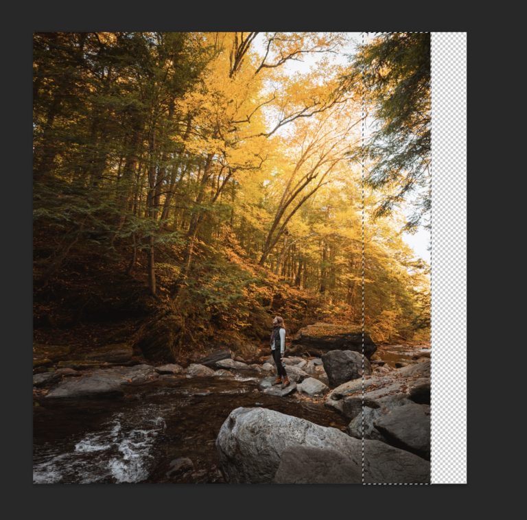 How to Stretch an Image in Photoshop Without Distortion