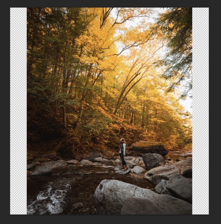 How to Stretch an Image in Photoshop Without Distortion