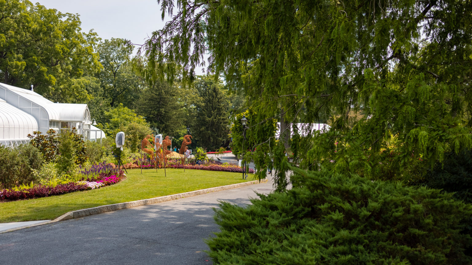 Visiting Hillwood Estate, Museum and Gardens in Washington DC