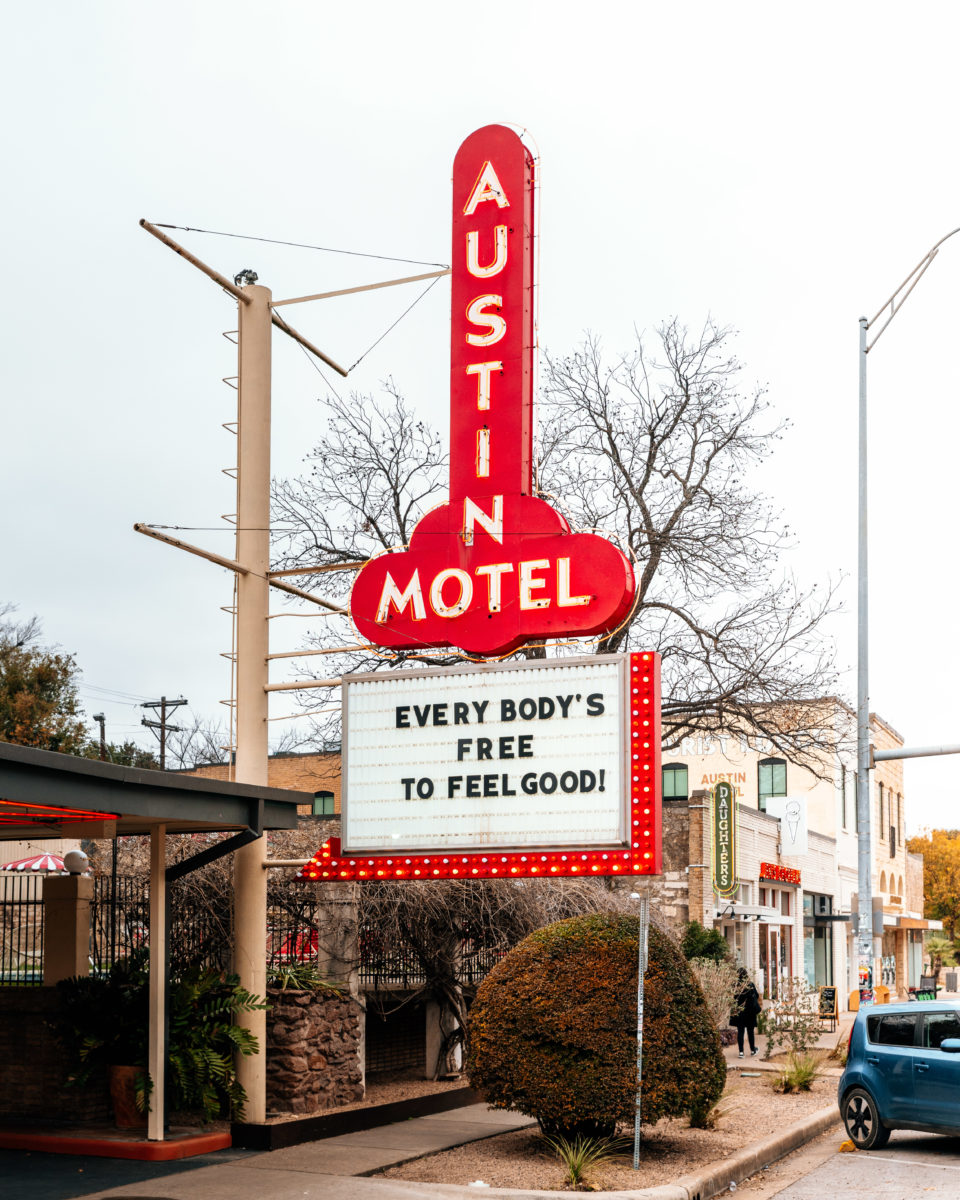 Best Places to Take Pictures in Austin Texas (Photo Guide)