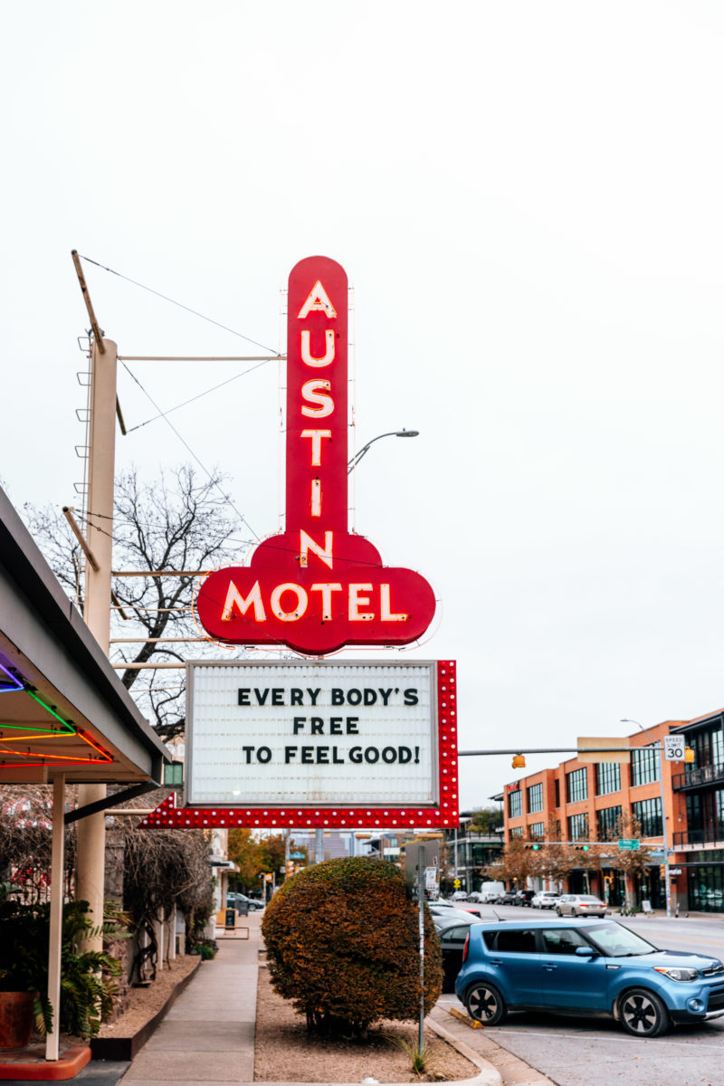 Best Places to Take Pictures in Austin Texas (Photo Guide)
