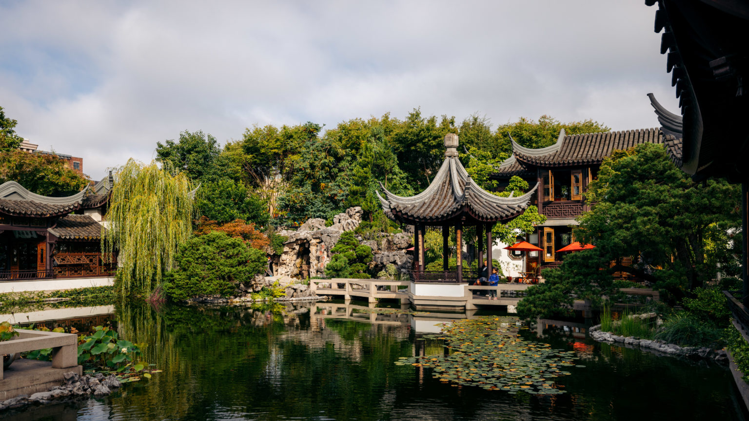 Exploring the Lan Su Chinese Garden in Portland, Oregon