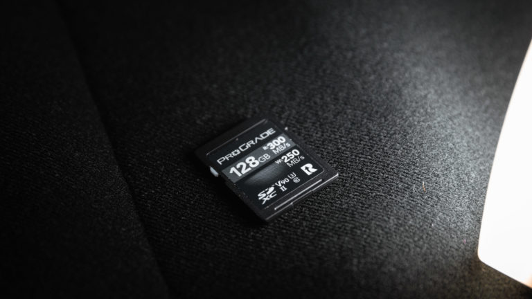Canon EOS R7 Best Memory Cards (SD Card Recommendations)