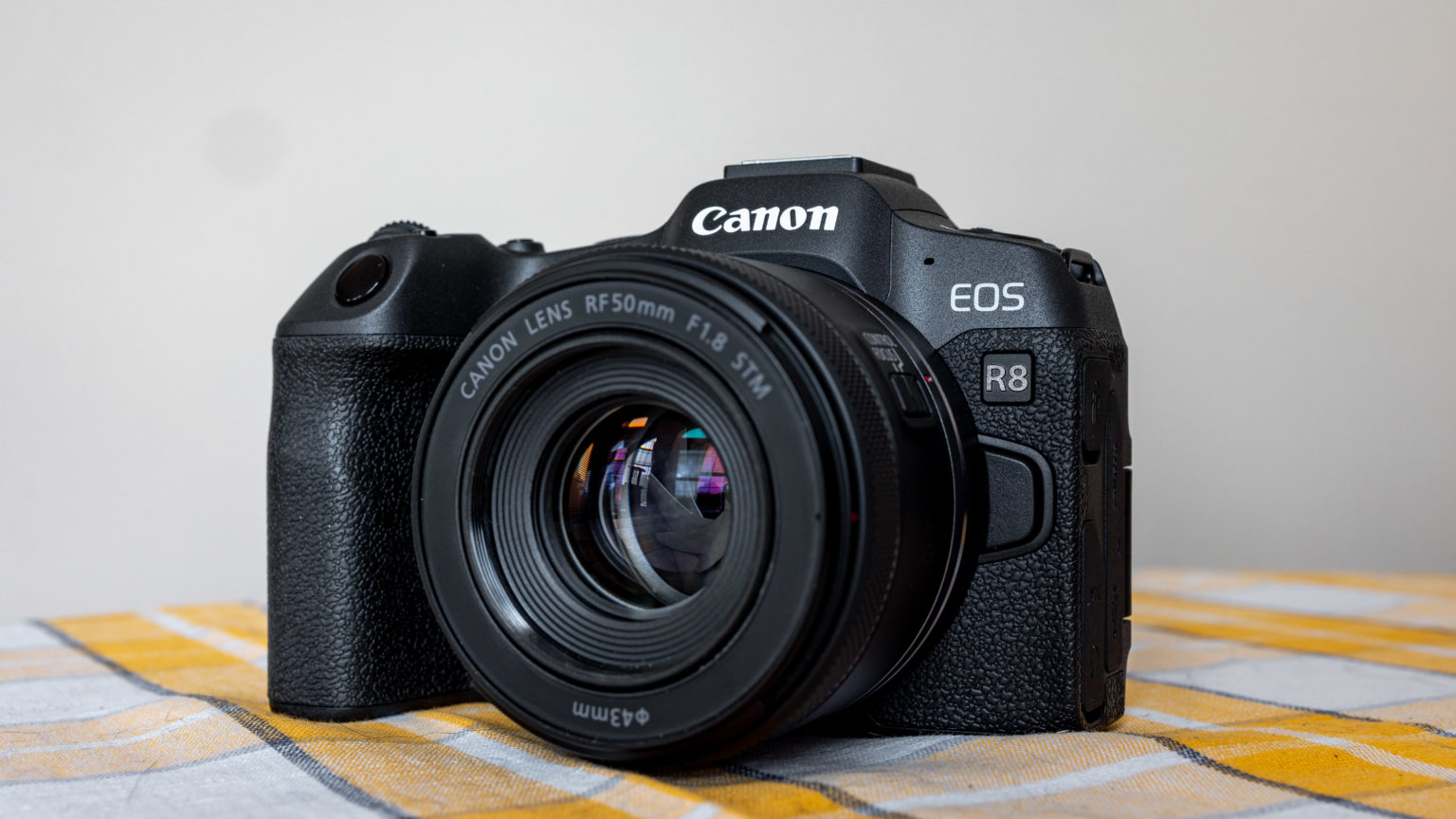 Recommended Canon EOS R8 Settings (R8 Setup Guide)