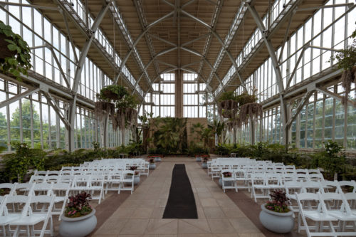 Exploring the Jewel Box in Forest Park, St. Louis (Travel Guide)